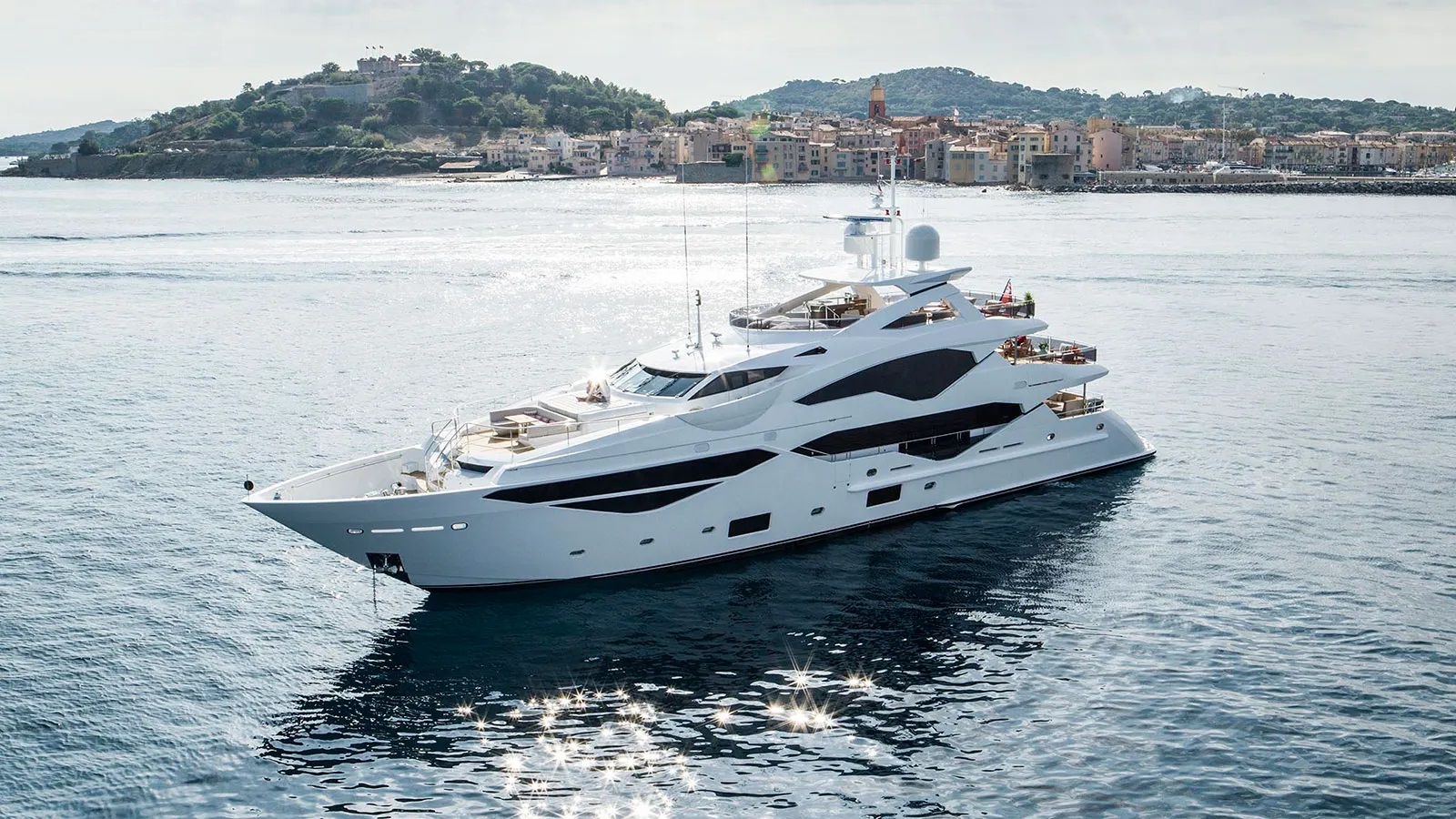 40M SUNSEEKER SUPERYACHT Yacht Charter Details, Sunseeker | CHARTERWORLD Luxury Superyachts